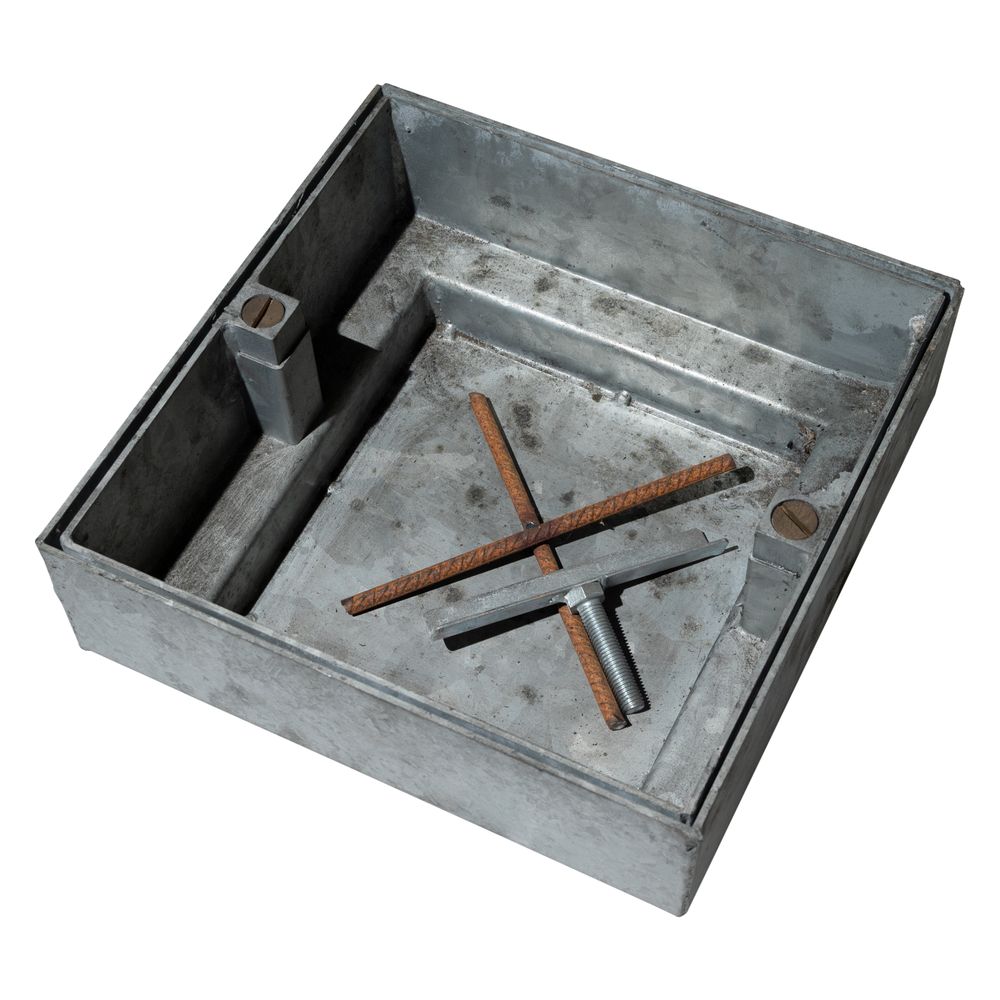 CONC. FLOOR HATCH GALV. FS=57X57CM CO=45X45CM 8CM