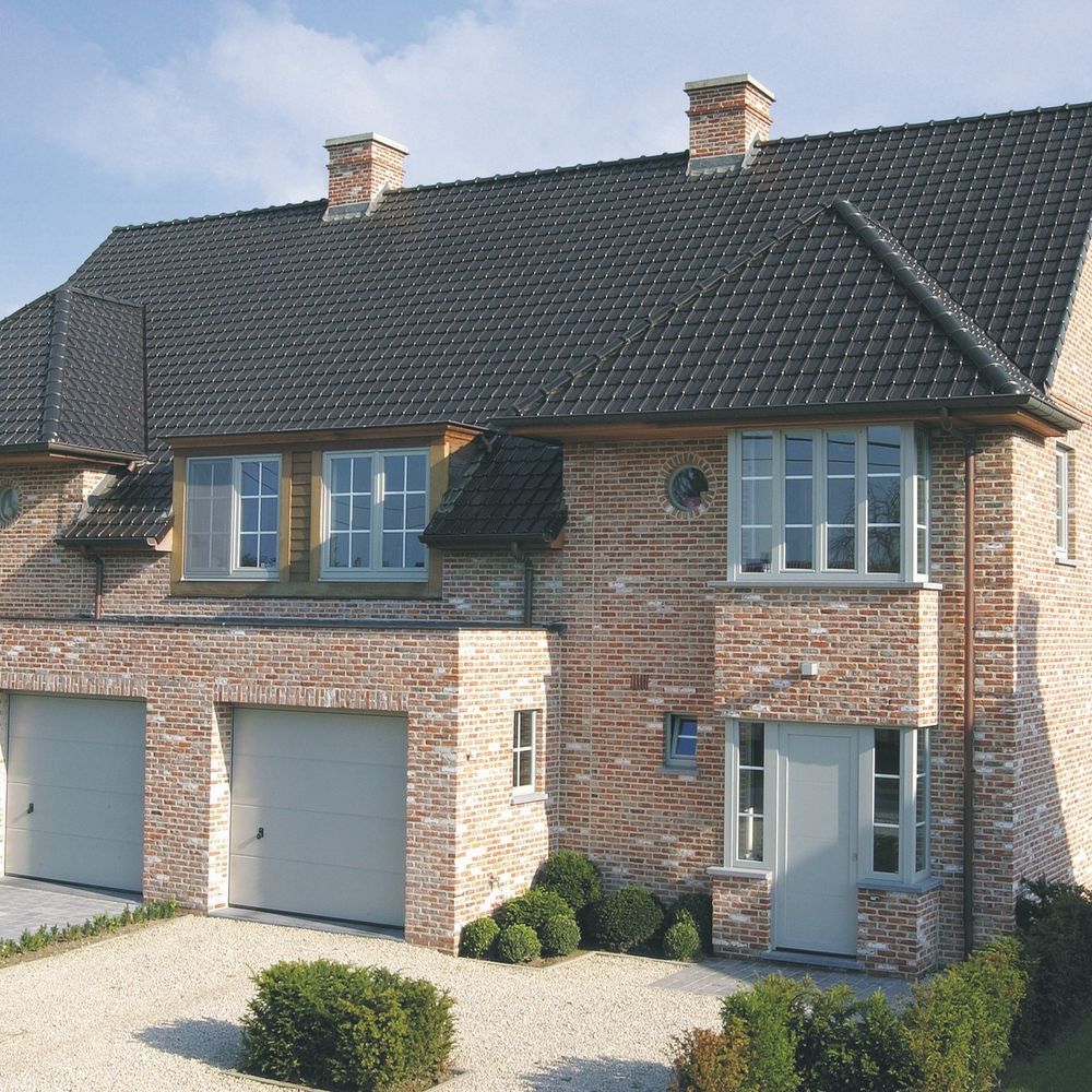 STORM TILE 44 ANTHRACITE THREE-QUARTER TILE