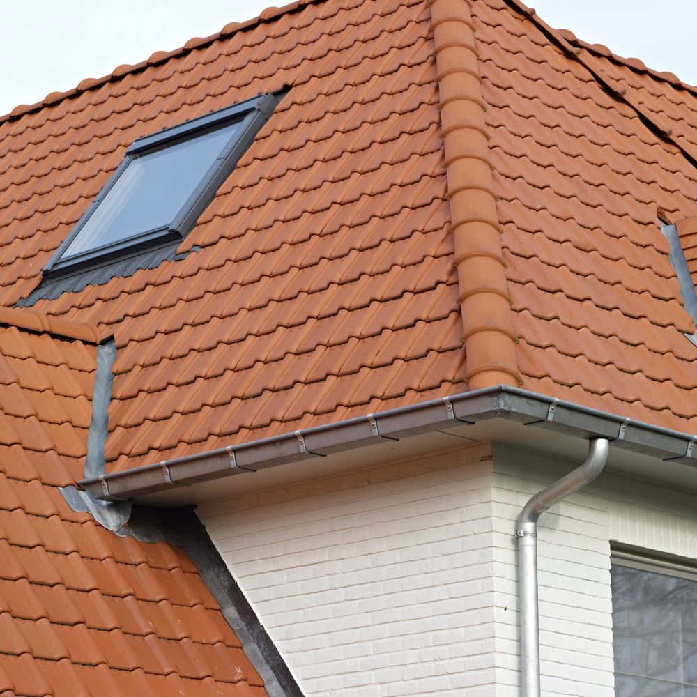 STORM TILE 993 NATURAL RED ROOF TILE